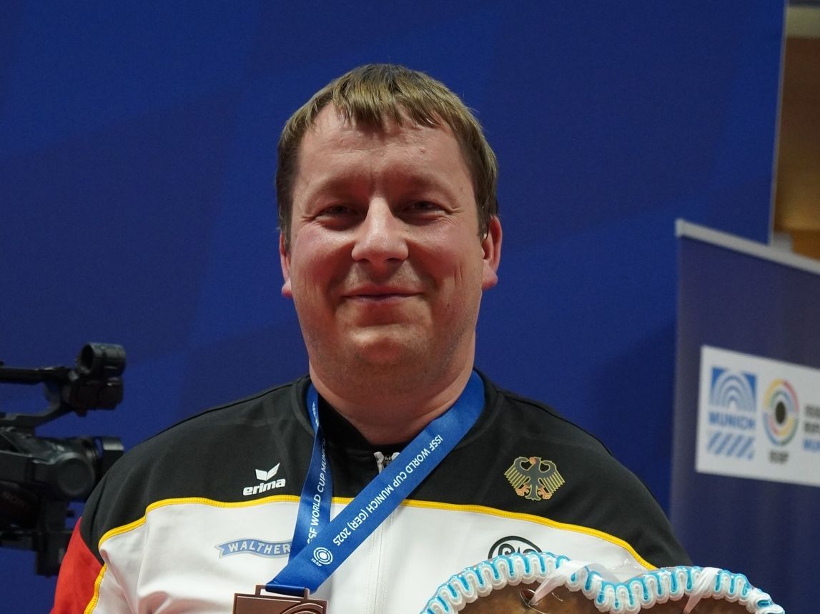 Hessischer Schützenverband e.V.: ISSF-Weltcup München: Christian Reitz ...
